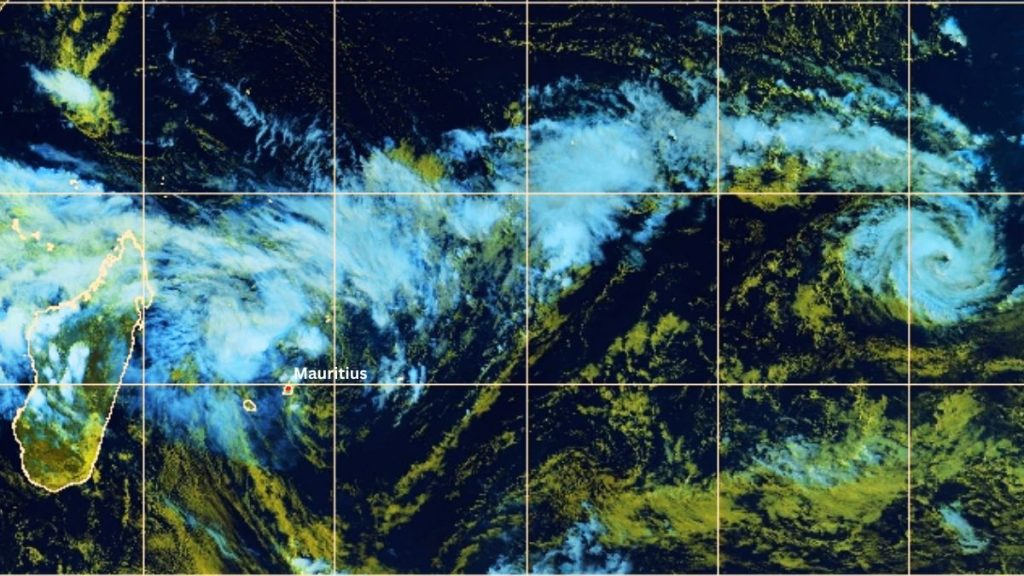 Potential Cyclone Threat: 'Candice' Warning 3 on the Horizon