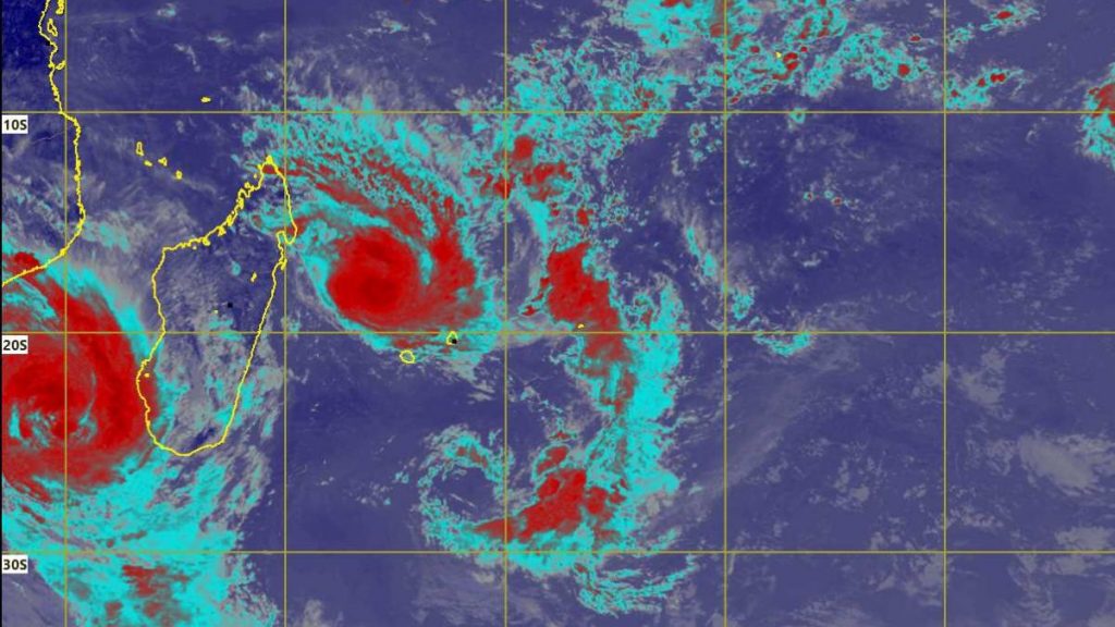 Cyclone Warning Class 3 Issued in Mauritius as Severe Tropical Storm ...