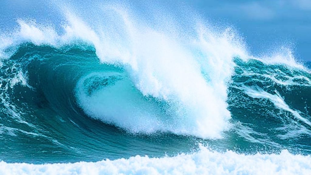 Heads Up: 4-Meter Waves Threaten Mauritius & Nearby Islands